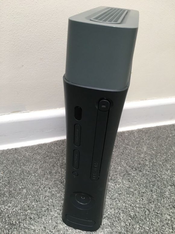 Эти игровые консоли невозможно купить в магазине, за ними охотятся все ...